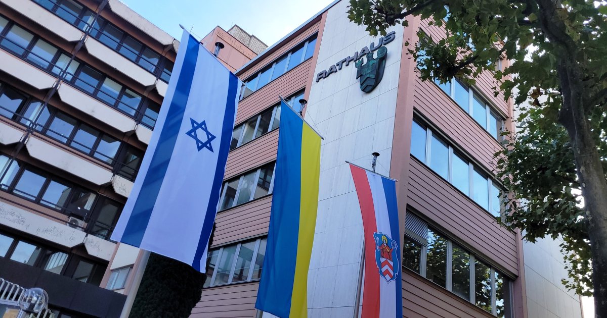 Zeichen der Solidarität: Stadt Oberursel hisst die Flagge Israels ...