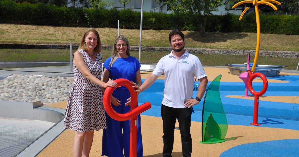 Neues Kinderbecken im TaunaBad Oberursel eröffnet: moderne Wasserwelt ...